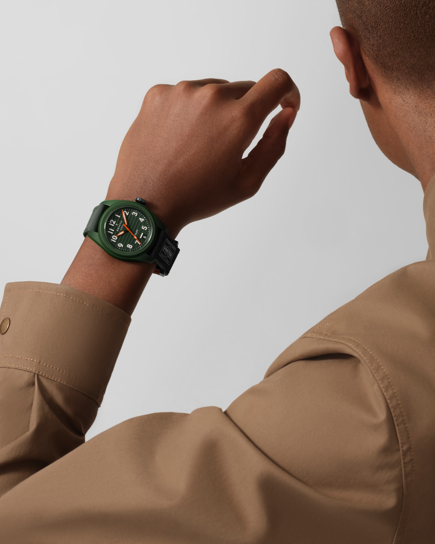 ZENITH PILOT AUTOMATIC PORTER - 40.00mm, Khaki green ceramic